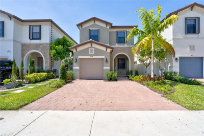 Aquabella Hialeah 16 Homes for Sale | Echo Fine Properties