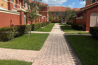 The Gates Doral 2 Homes for Sale | Echo Fine Properties