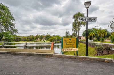 The Falls of Inverrary Lauderhill 48 Homes for Sale | Echo Fine Properties