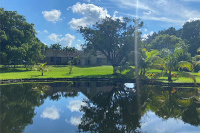 Sunshine Ranches Southwest Ranches 31 Homes for Sale | Echo Fine Properties