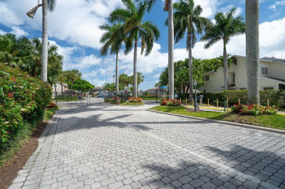 Discovery Pointe Deerfield Beach 6 Homes for Sale | Echo Fine Properties