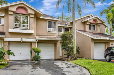 Discovery Pointe Deerfield Beach 6 Homes for Sale | Echo Fine Properties