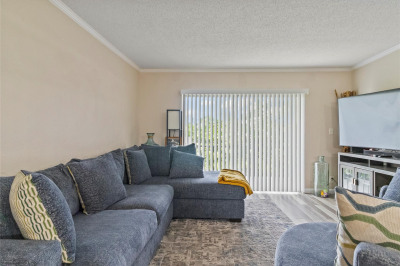 The Falls of Inverrary Lauderhill 53 Homes for Sale | Echo Fine Properties