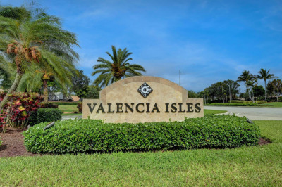 Valencia Isles Boynton Beach 18 Homes for Sale | Echo Fine Properties