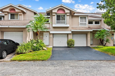 Discovery Pointe Deerfield Beach 6 Homes for Sale | Echo Fine Properties