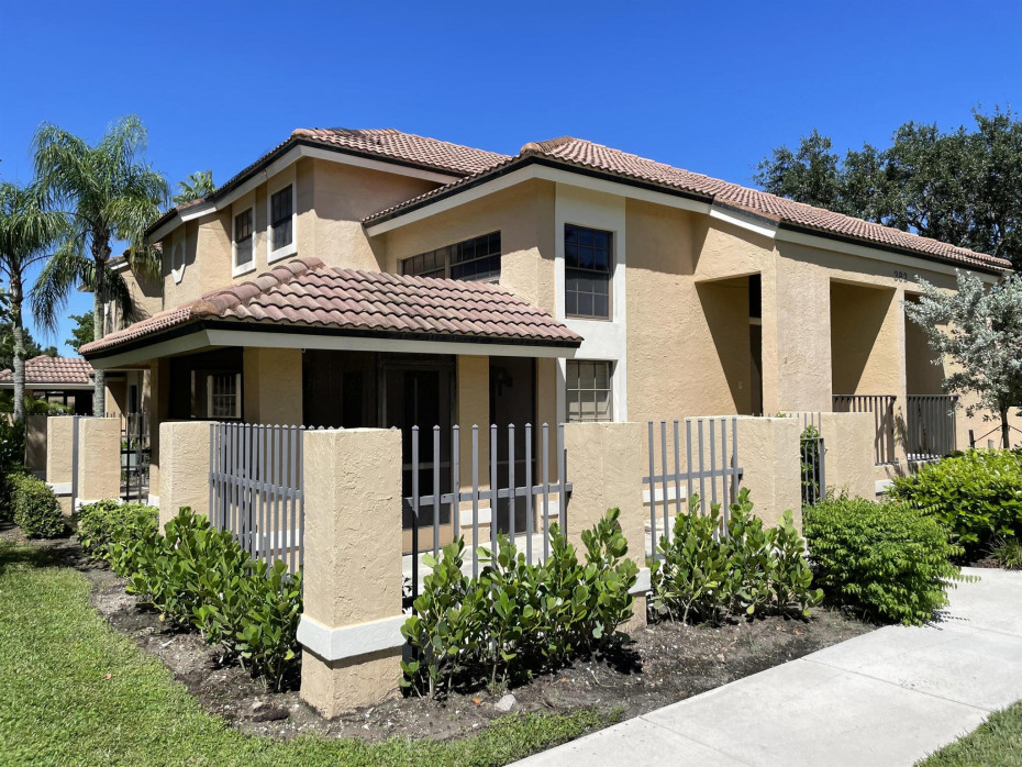 382 Prestwick Circle, Palm Beach Gardens * All PGA Townhomes | Echo ...