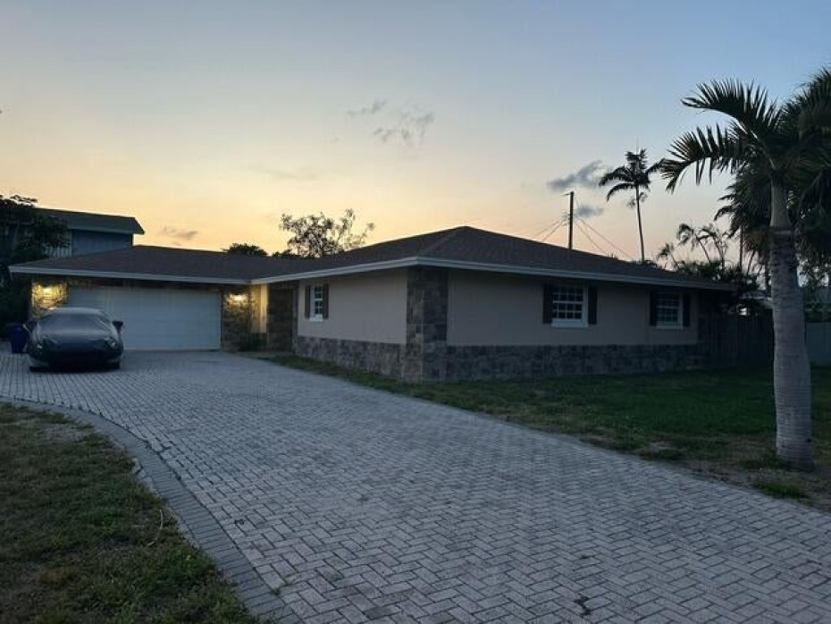 2039 Mark Drive, Lake Worth Lake Worth | Echo Fine Properties