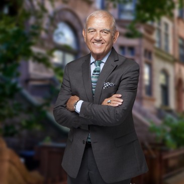 Jerald Carson, Licensed Real Estate Salesperson, Brown Harris Stevens