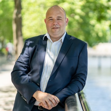 Richard Woodhull, Sales Associate, Brown Harris Stevens