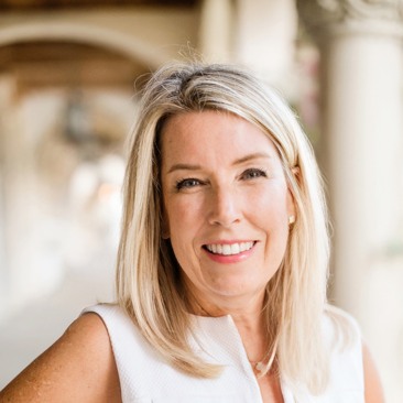 Holly Smith, Realtor Associate, Brown Harris Stevens